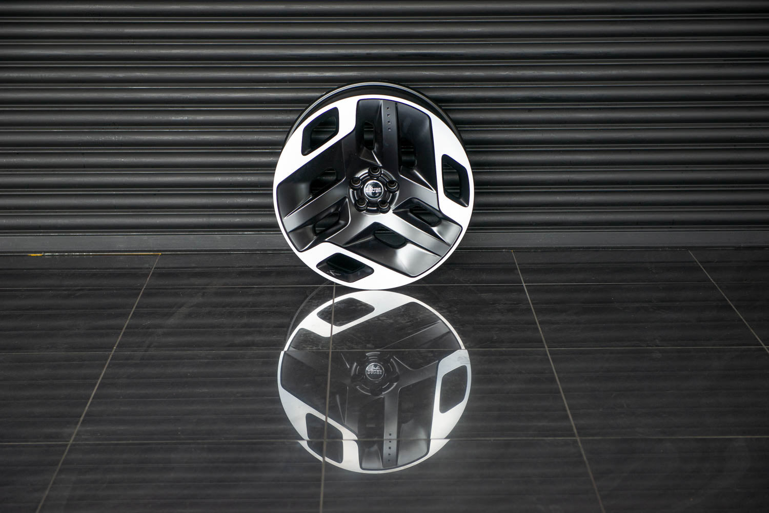 Range Rover Alloy Wheels | 23" Type 33 Satin Black | Project Kahn