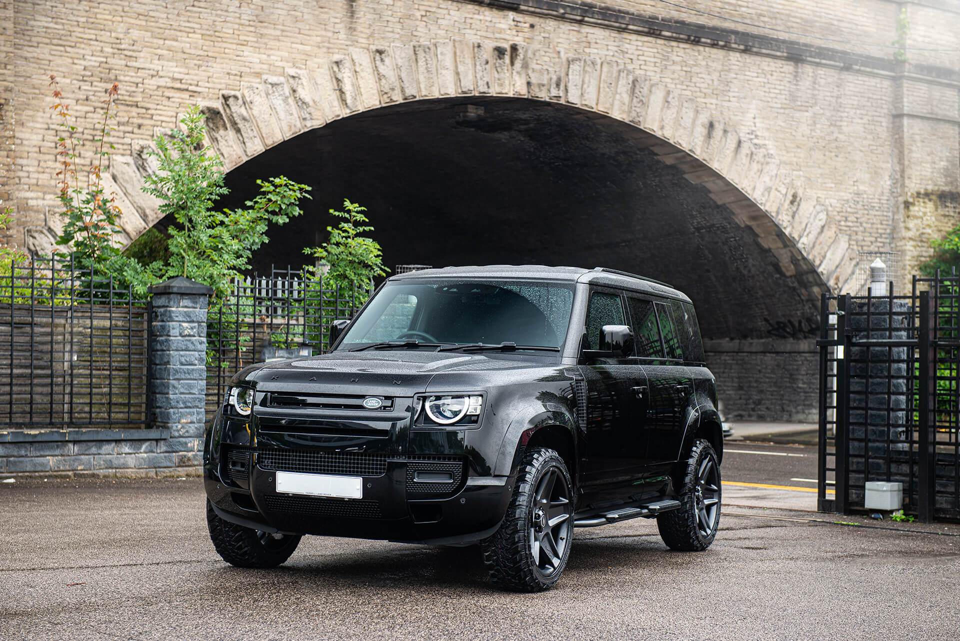 Land Rover Defender | Mondial Retro Alloy Wheels | Project Kahn