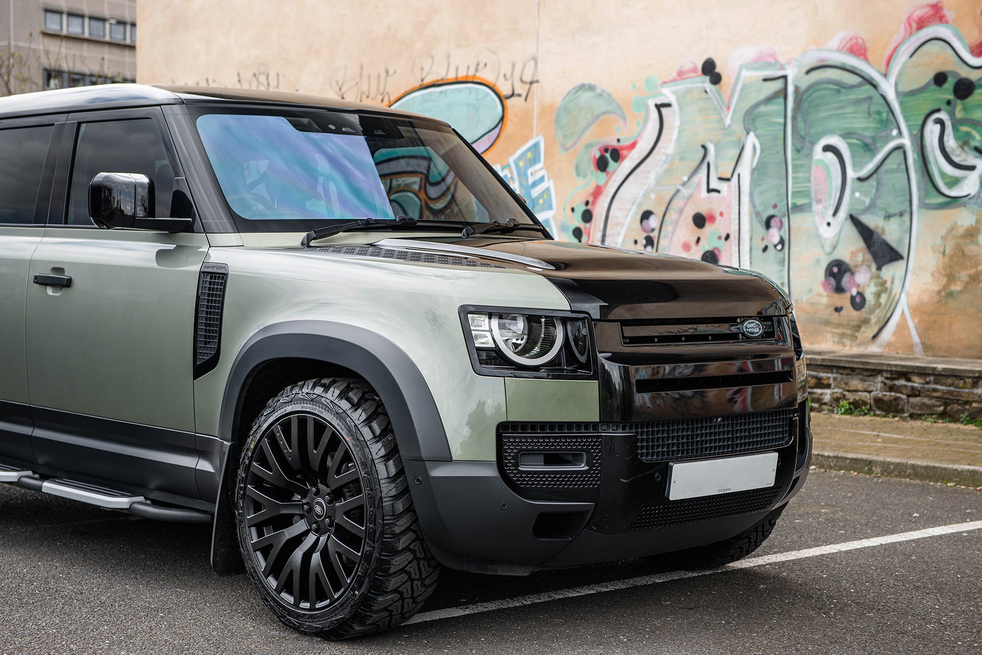Land Rover Defender | Alloy Wheels 22" Black | Kahn - Project Kahn