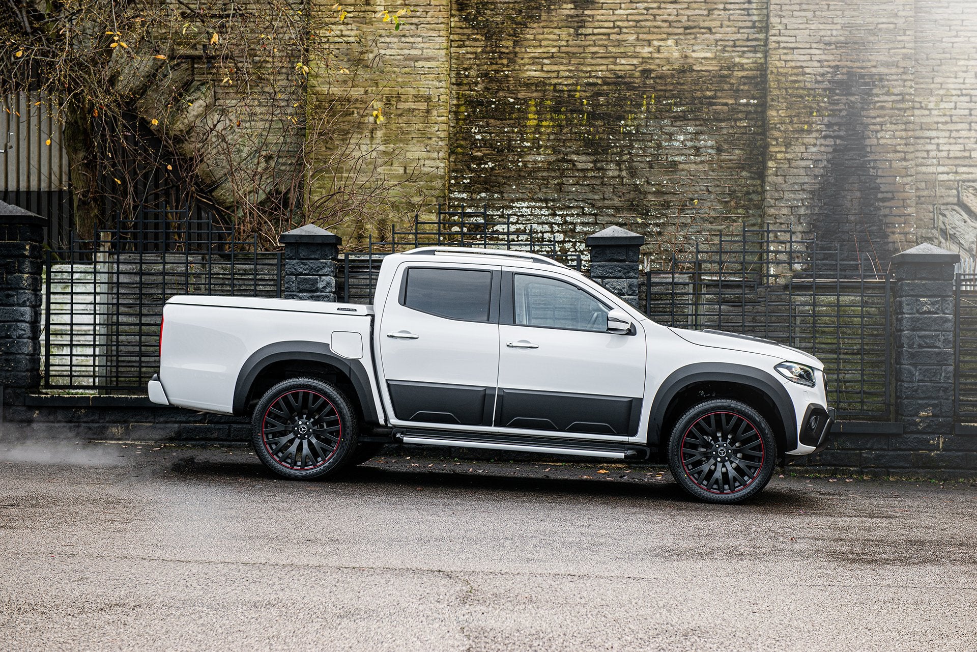 Mercedes X-Class | Sculpted Door Mouldings | Project Kahn