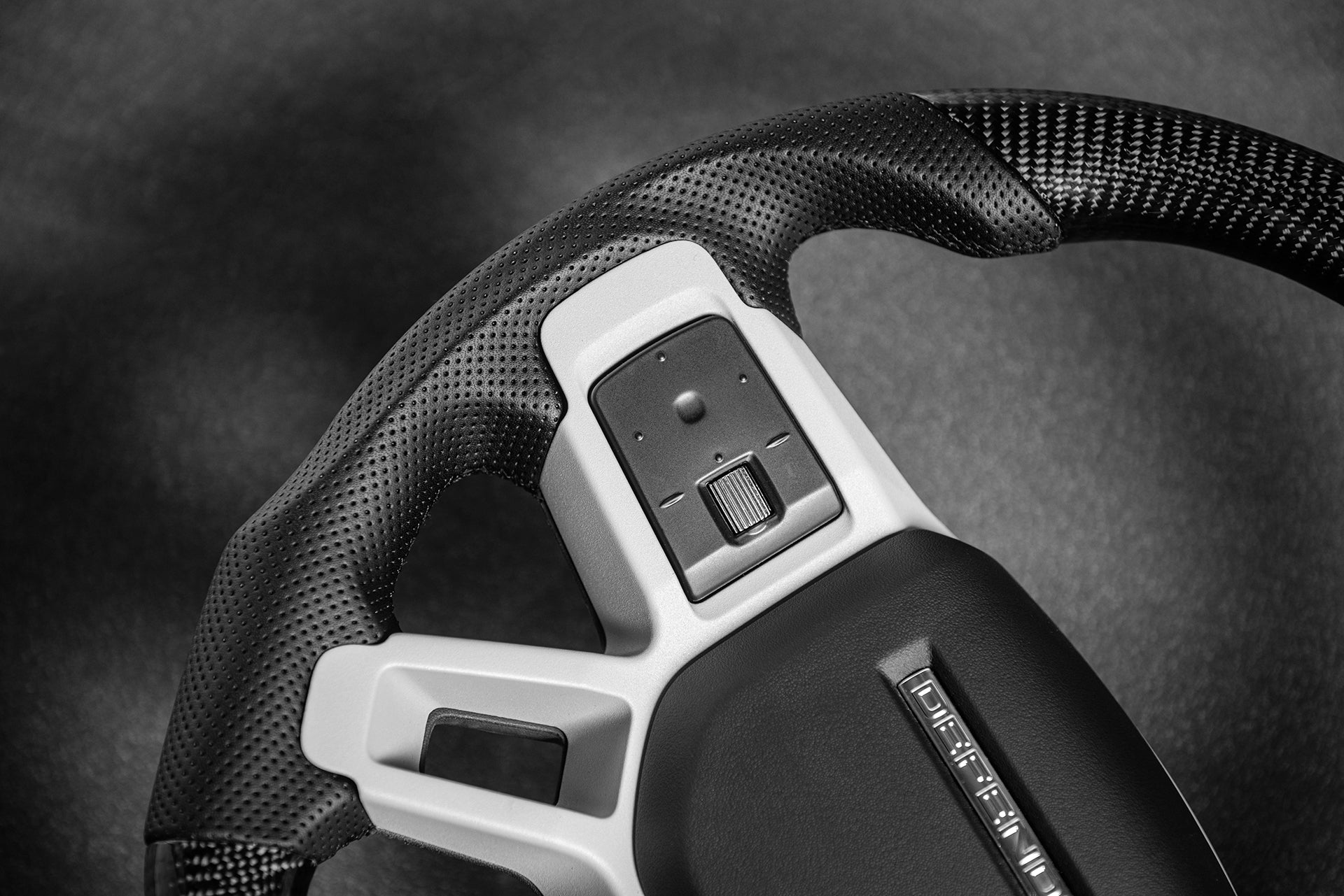 Land Rover Defender (2020-Present) Carbon Steering Wheel - Project Kahn