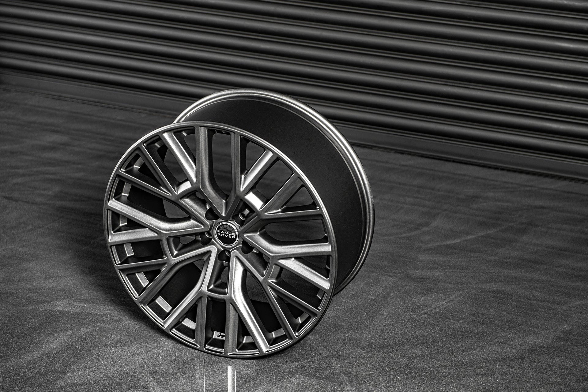 Land Rover Defender (2020-Present) | 23 inch RS 3.0 Alloy Wheels ...