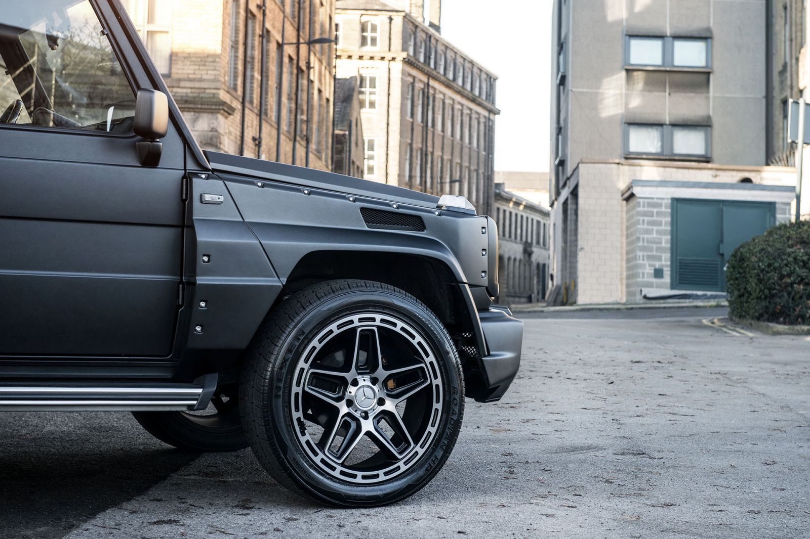 Mercedes G Wagon | 22-Inch Alloy Wheels | Project Kahn