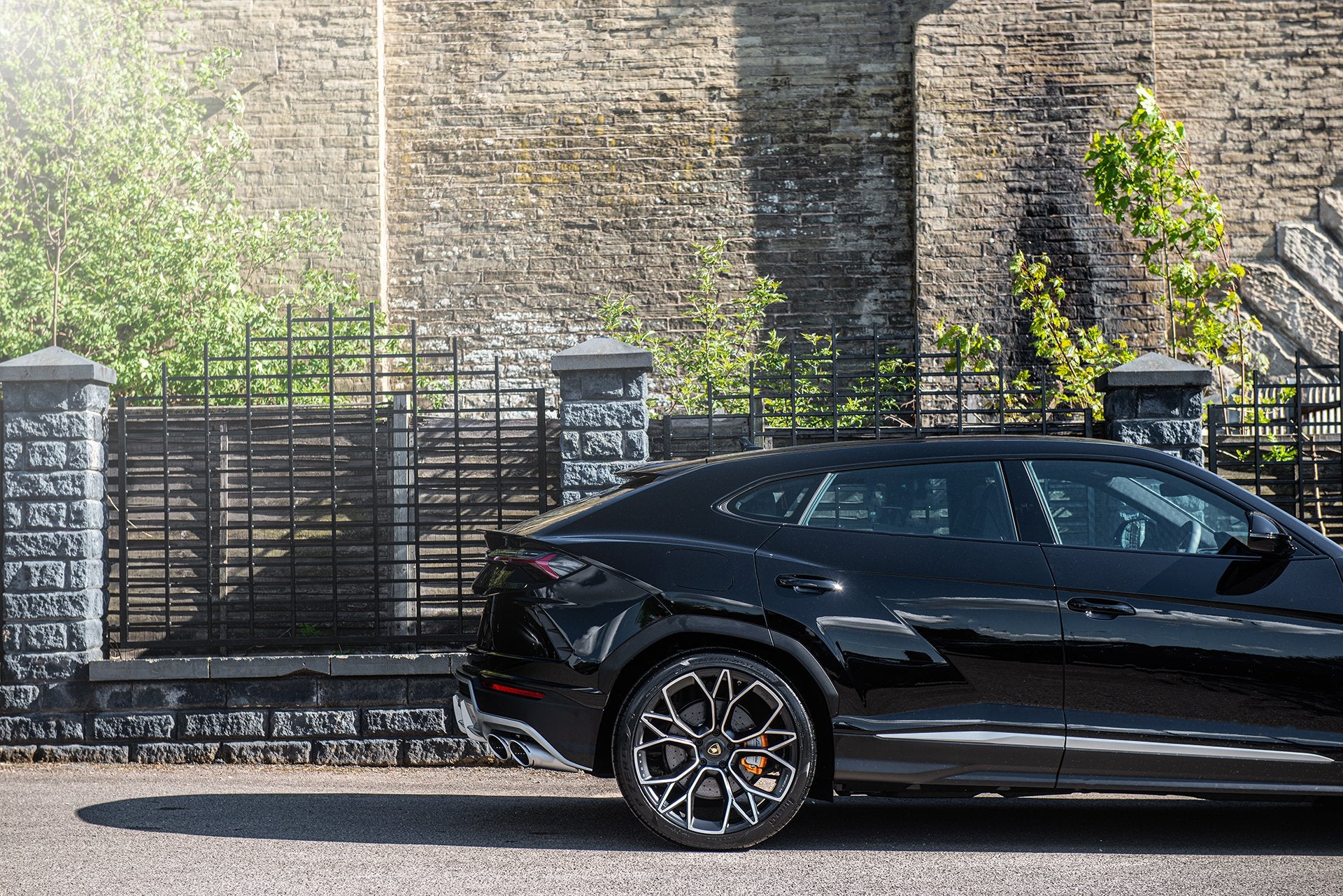 Lamborghini Urus | 23" Alloy Wheels | Project Kahn