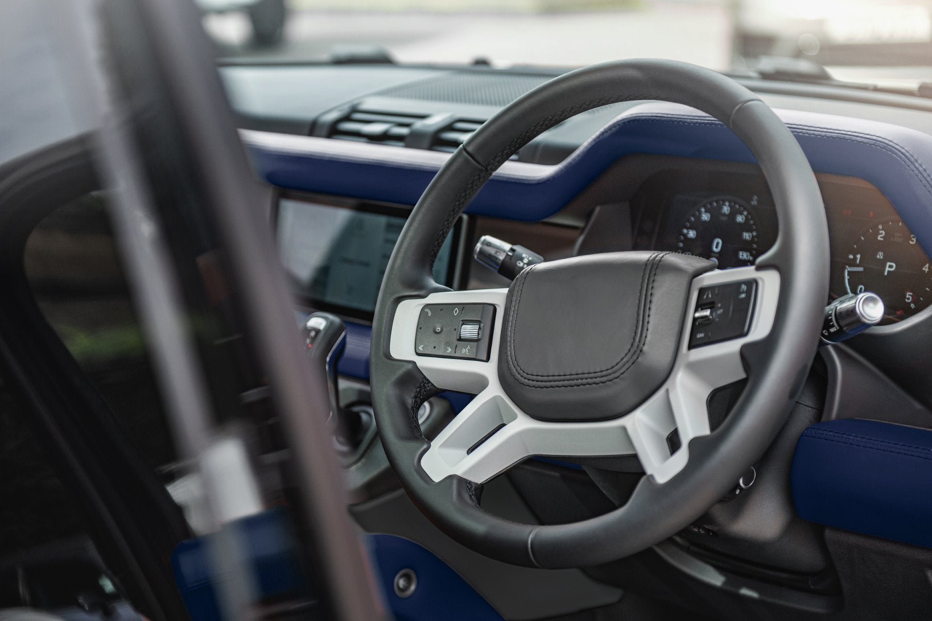 Land Rover Defender 110 Interior: Upper, Middle & Lower (2020-Present ...