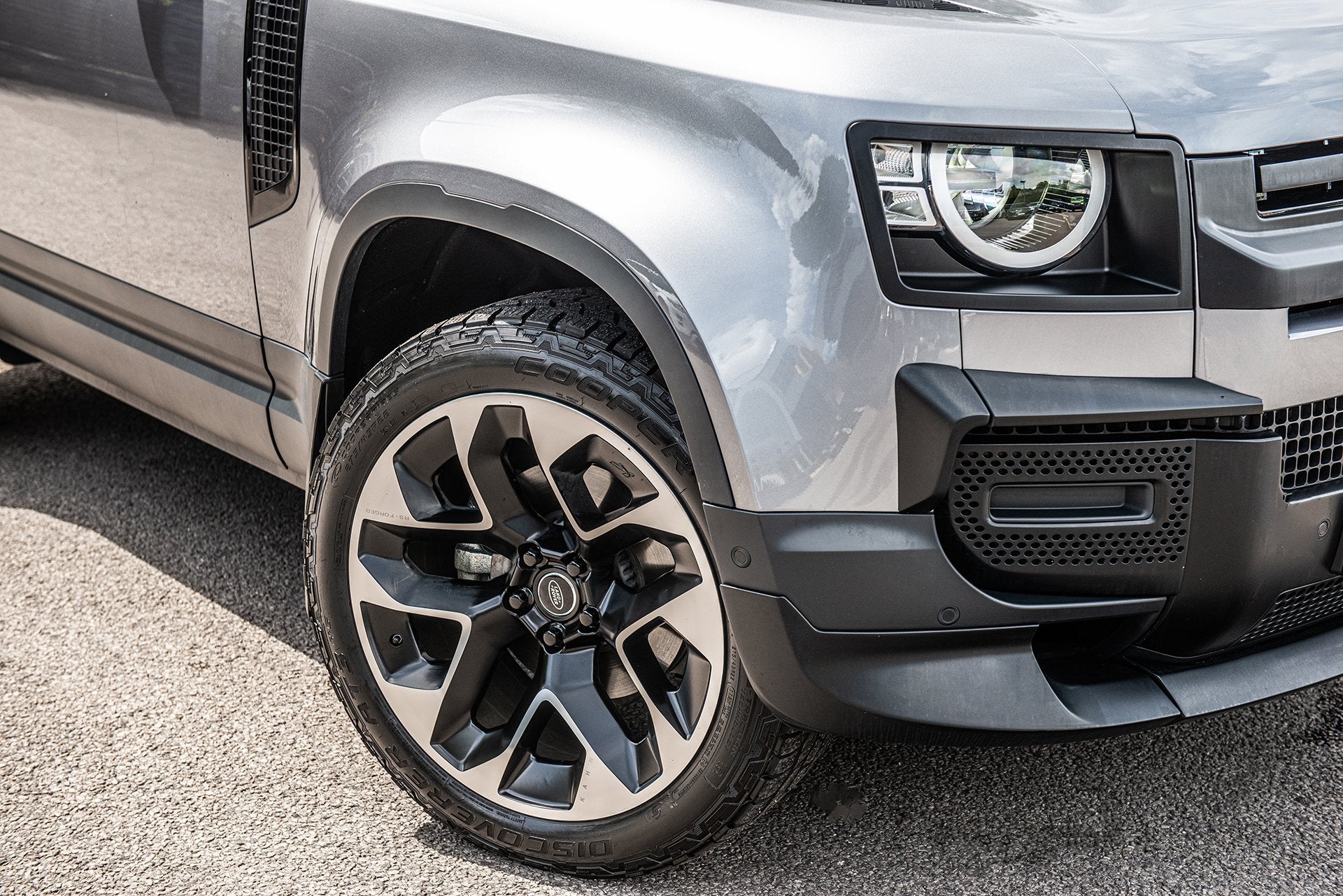 Land Rover Defender (2020-Present) | Type 60 Alloy Wheels | Kahn ...