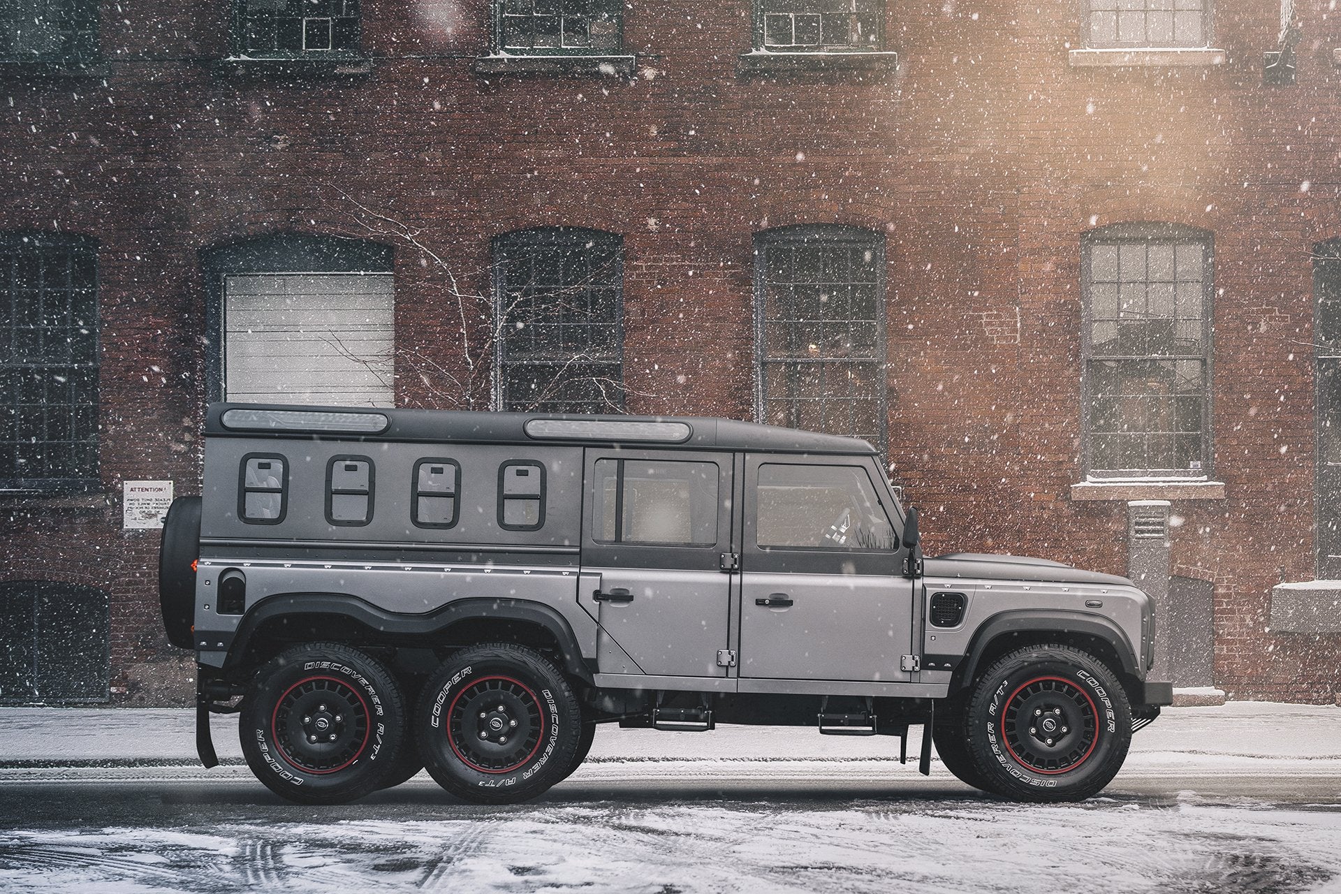Land Rover Defender | Retro Classic Alloy Wheels | Project Kahn