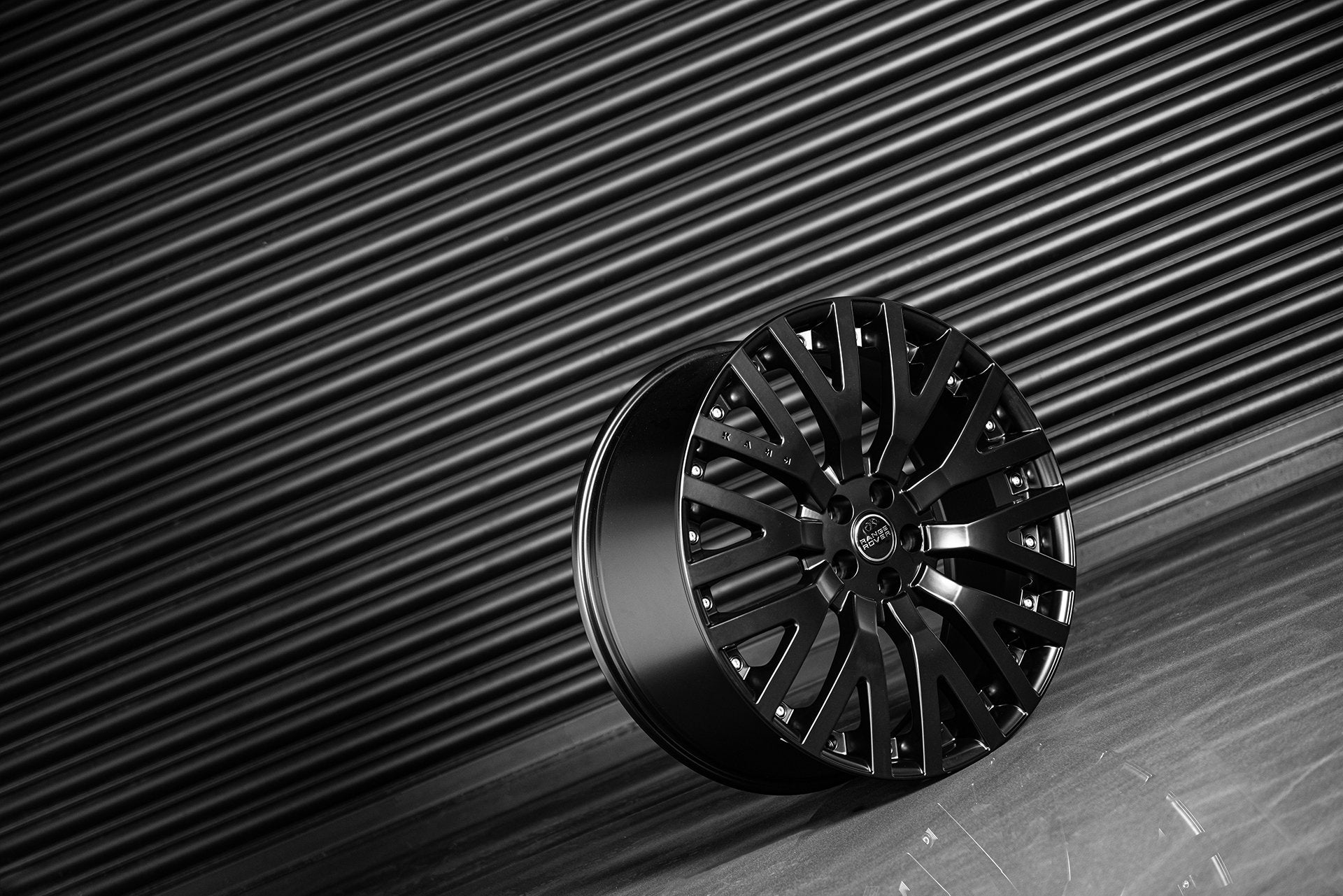 23" Matt Black Range Rover Sport SVR RS-2 Light Alloy Wheels by Kahn ...
