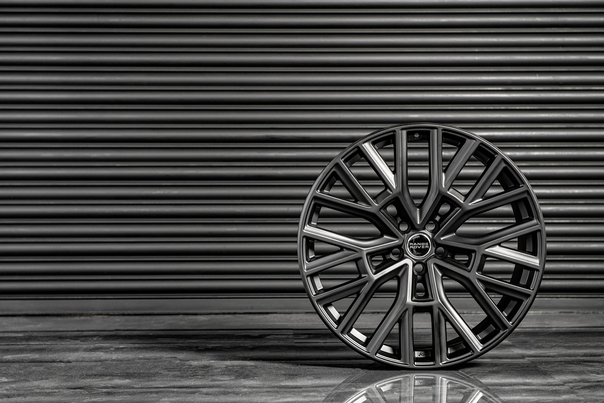 Range Rover Sport SVR (2015–2018) | 23 inch RS 3.0 Black Forged Wheels ...