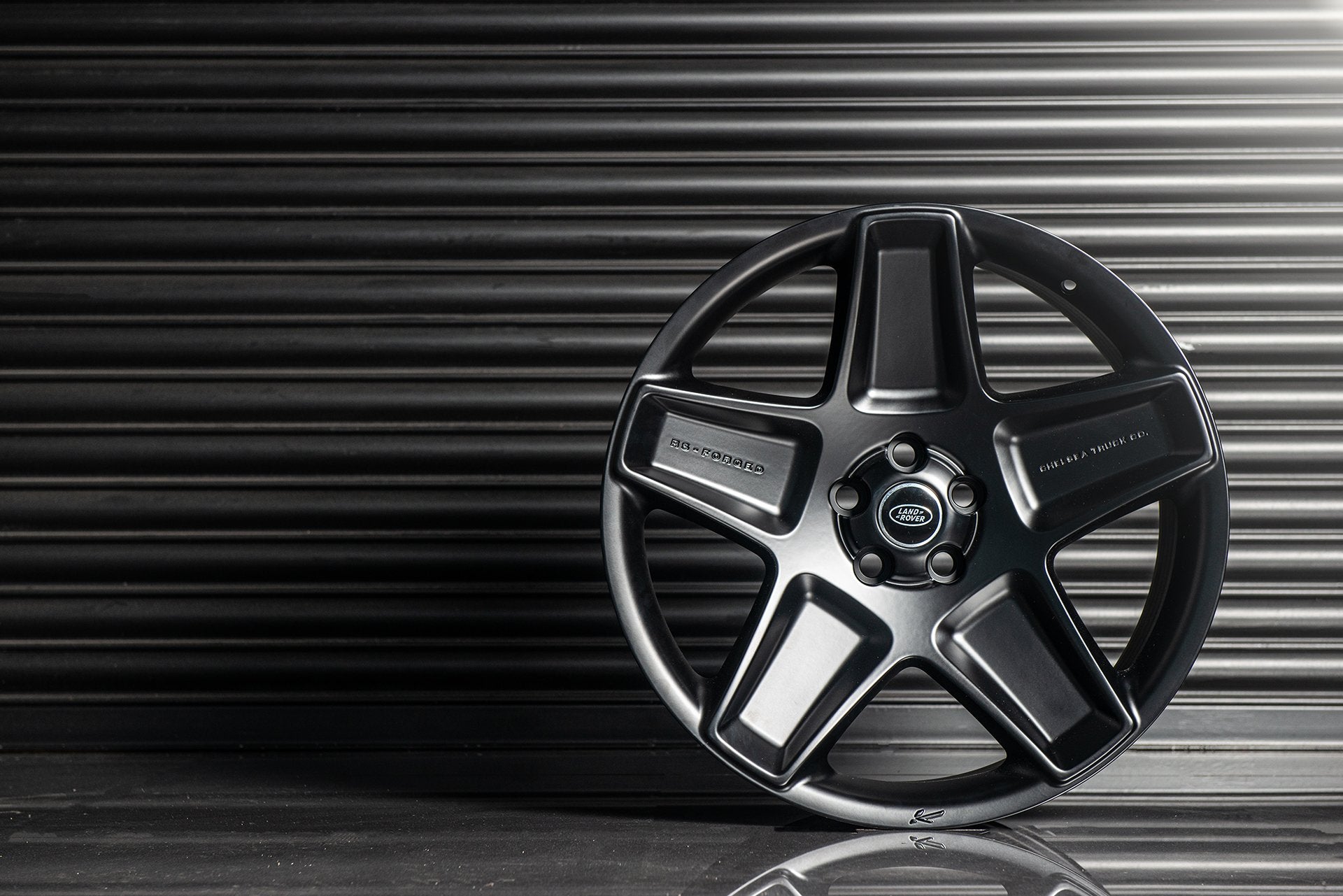 Land Rover Defender | Mondial Retro Alloy Wheels | Project Kahn