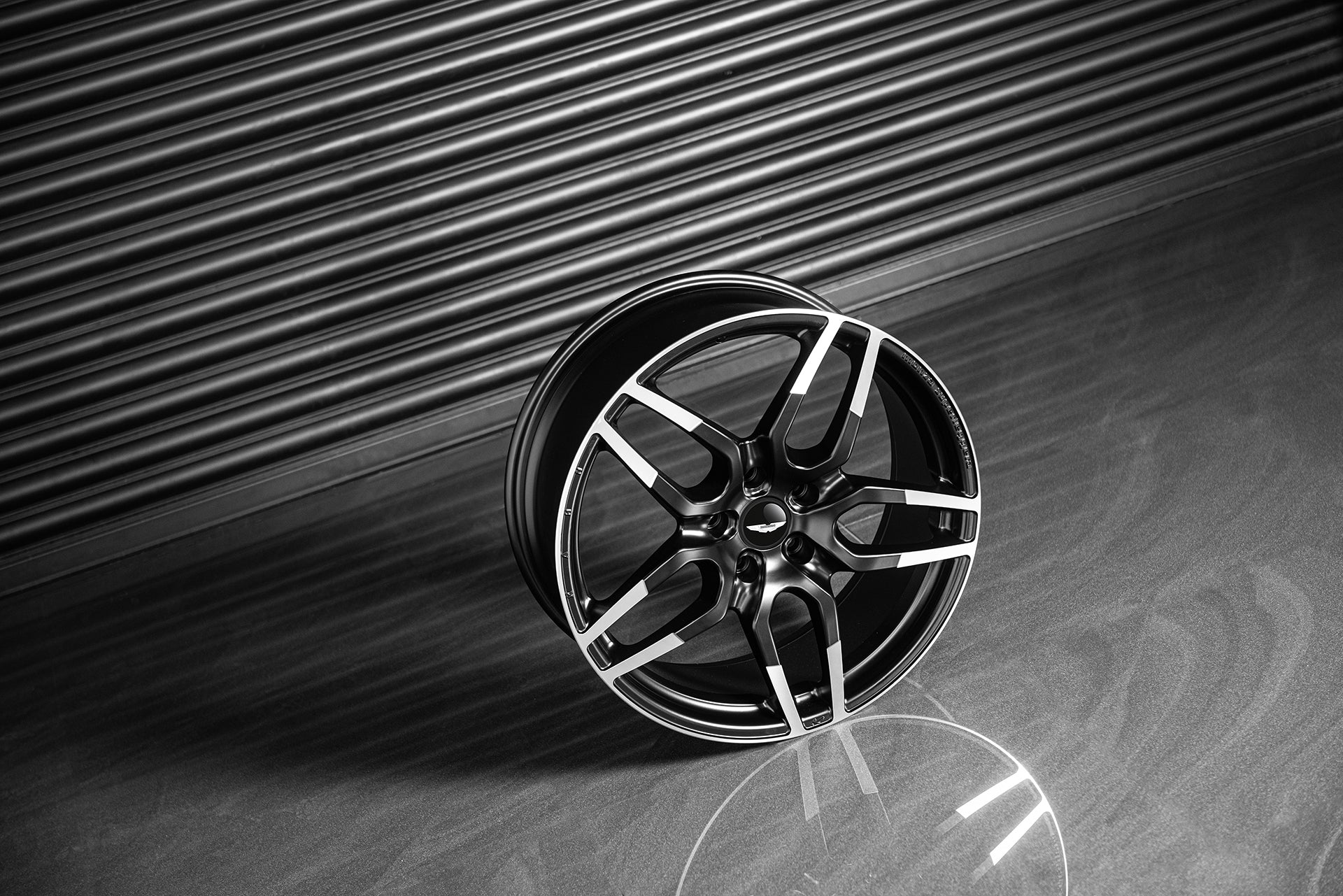 Aston Martin Vanquish | 21 Inch Alloy Wheels | Project Kahn
