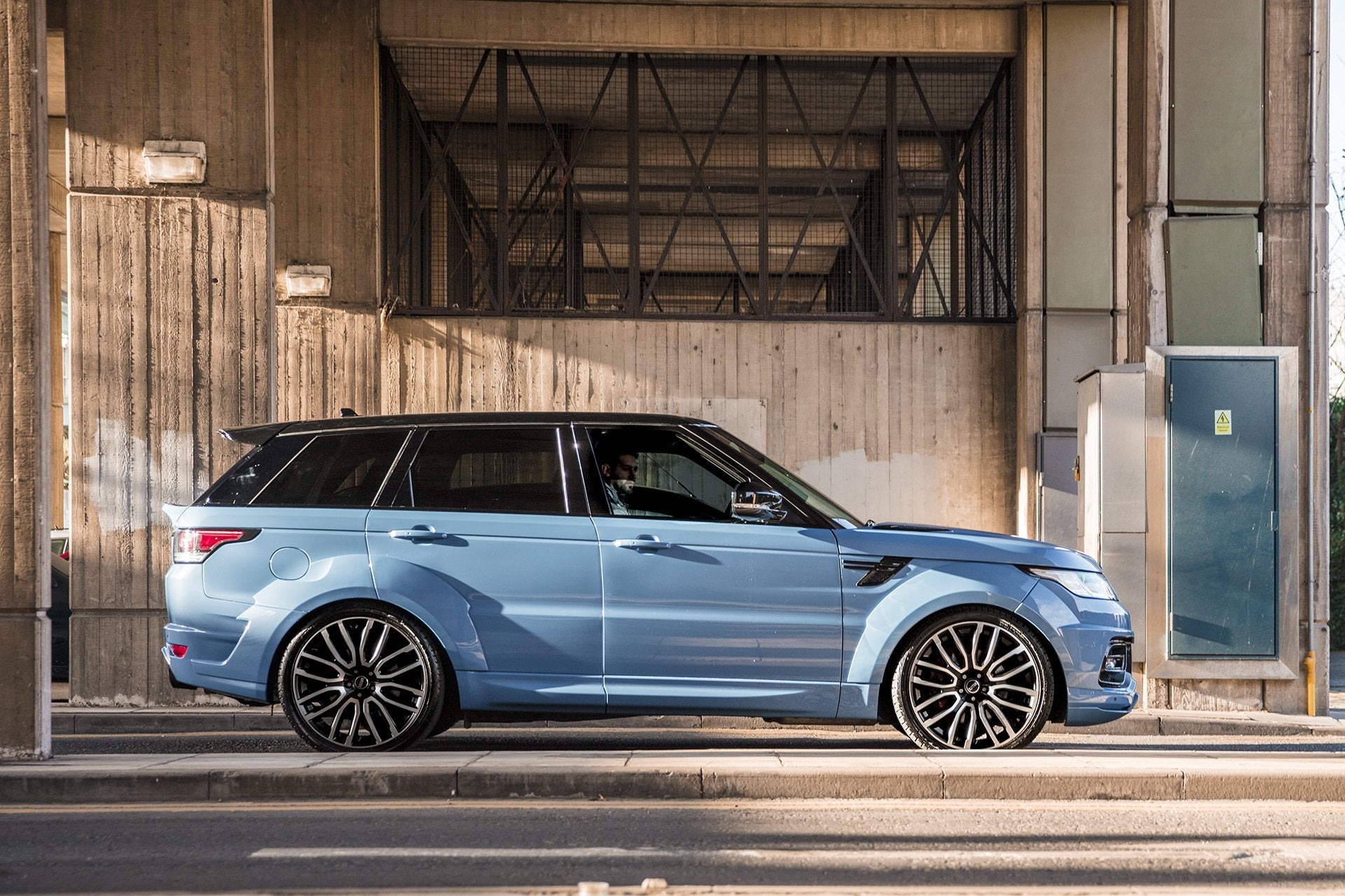 23" Satin Black Range Rover Sport Pace Car Light Alloy Wheels by Kahn ...