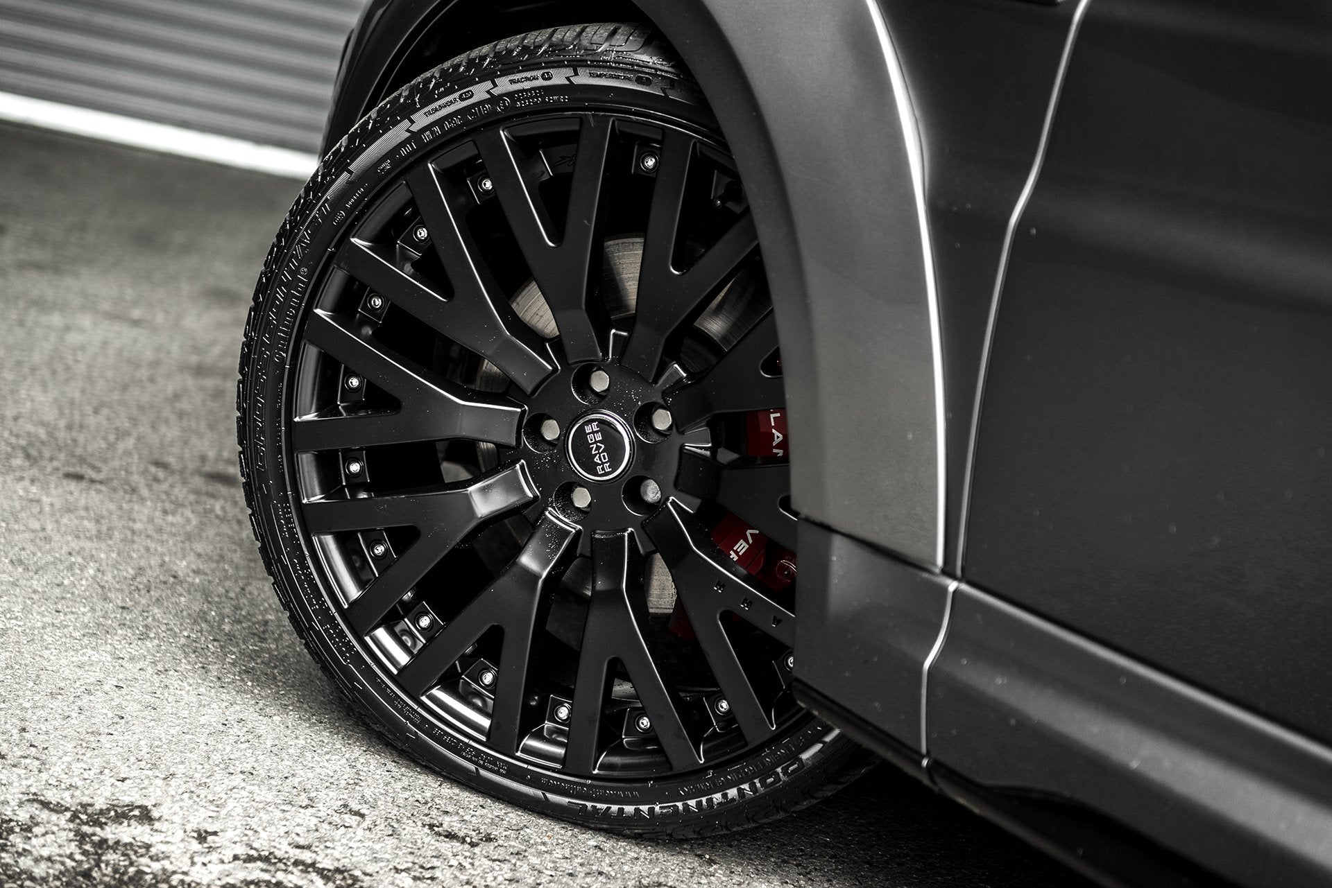 23" Matt Black Range Rover Sport SVR RS-2 Light Alloy Wheels by Kahn ...