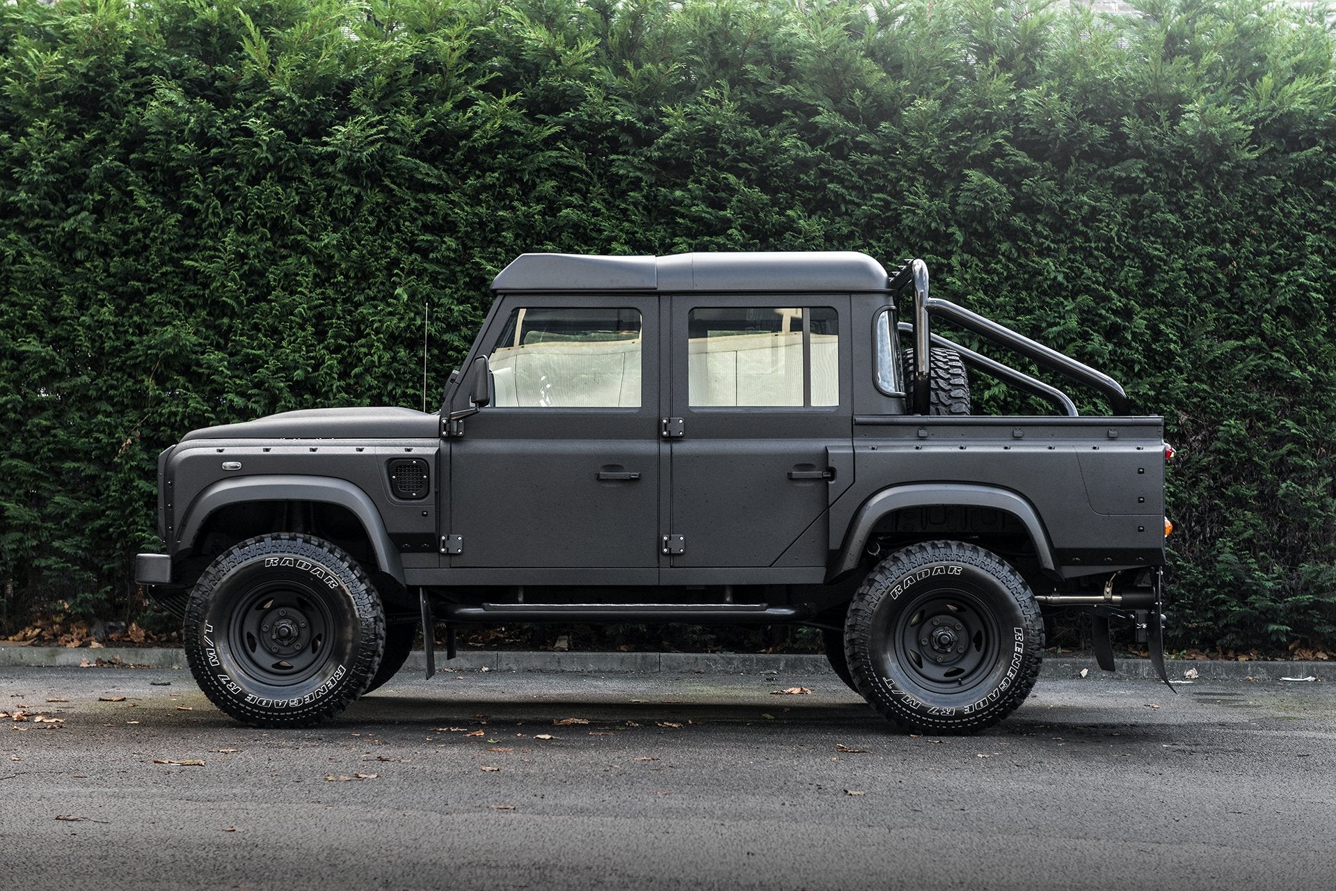 Land Rover Defender | Heritage Steel Wheels | Project Kahn