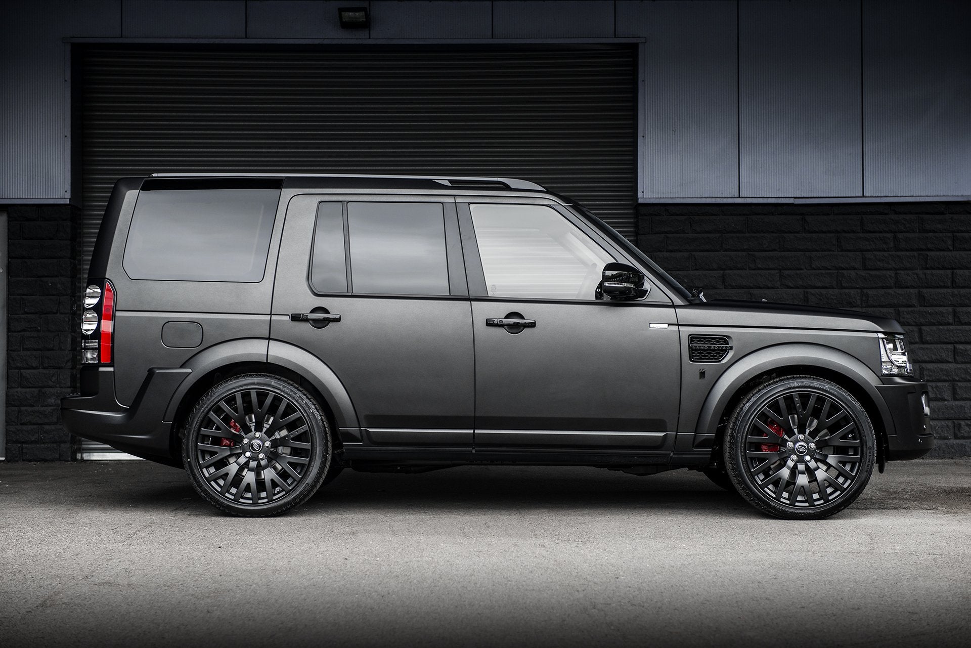 22" Matt Black Land Rover Discovery RS Light Alloy Wheels by Kahn ...