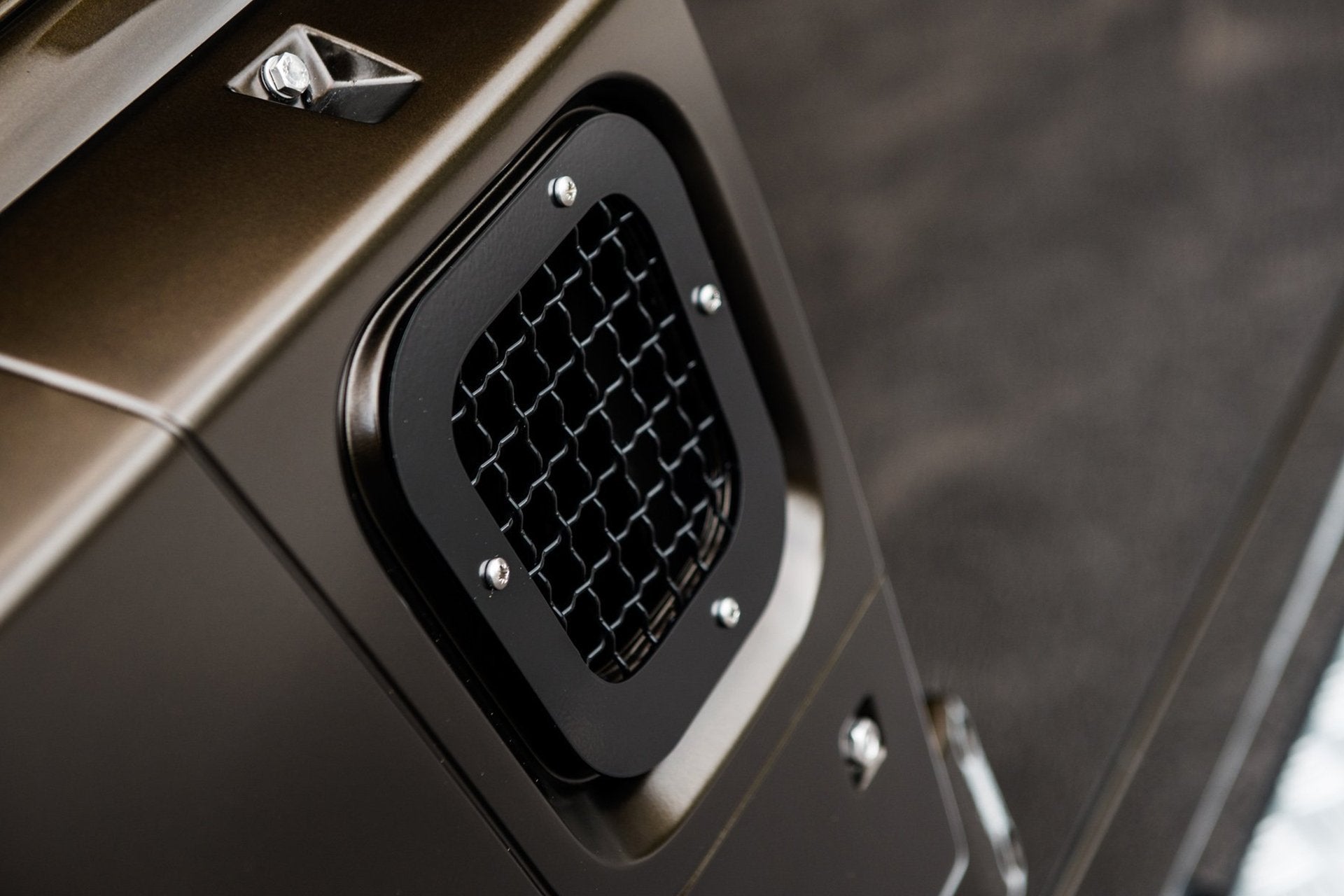 Land Rover Defender Side Vents With Stainless Steel Mesh (Pair ...