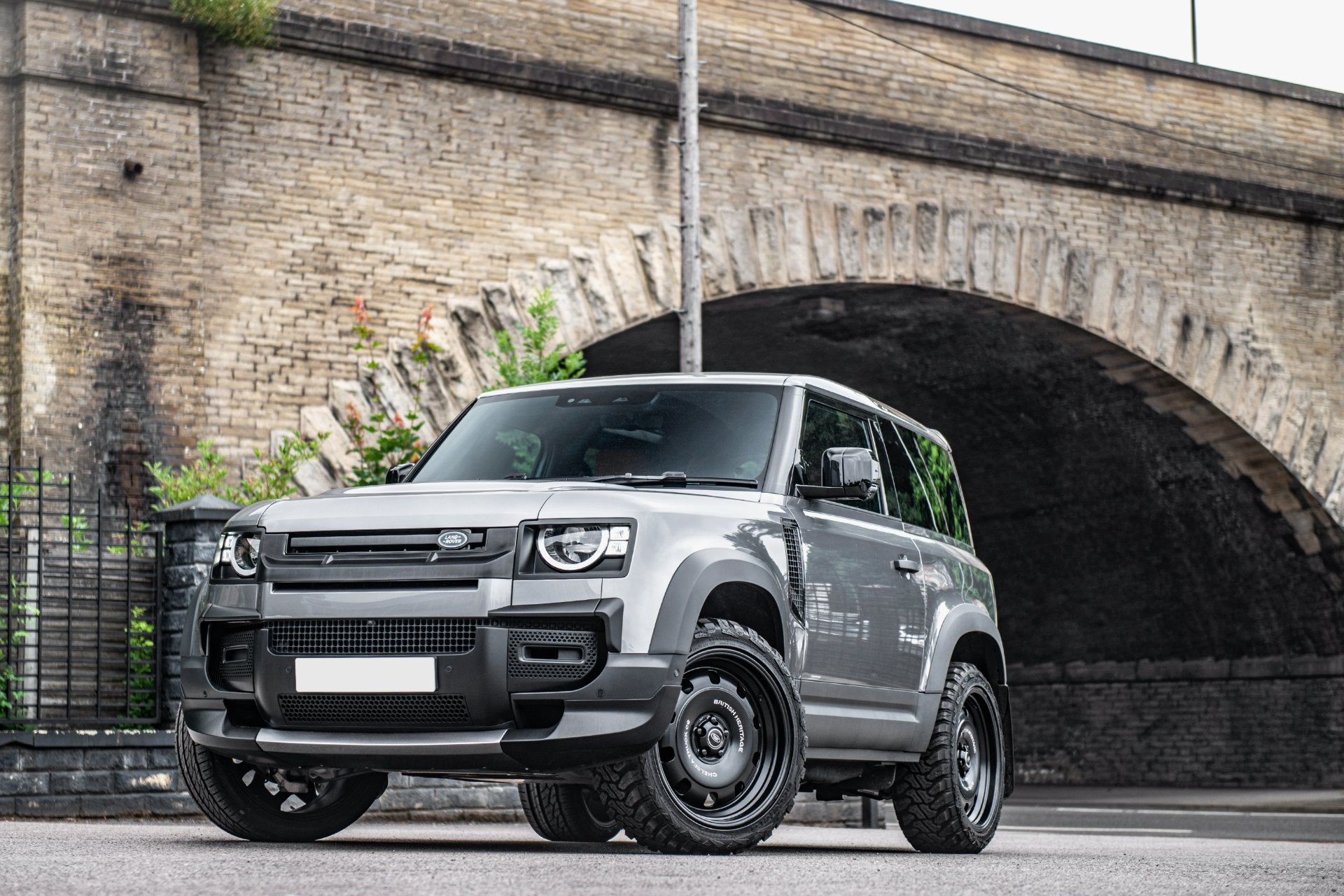 Land Rover Defender (2020-Present) | British Heritage RS-Forged Wheels ...
