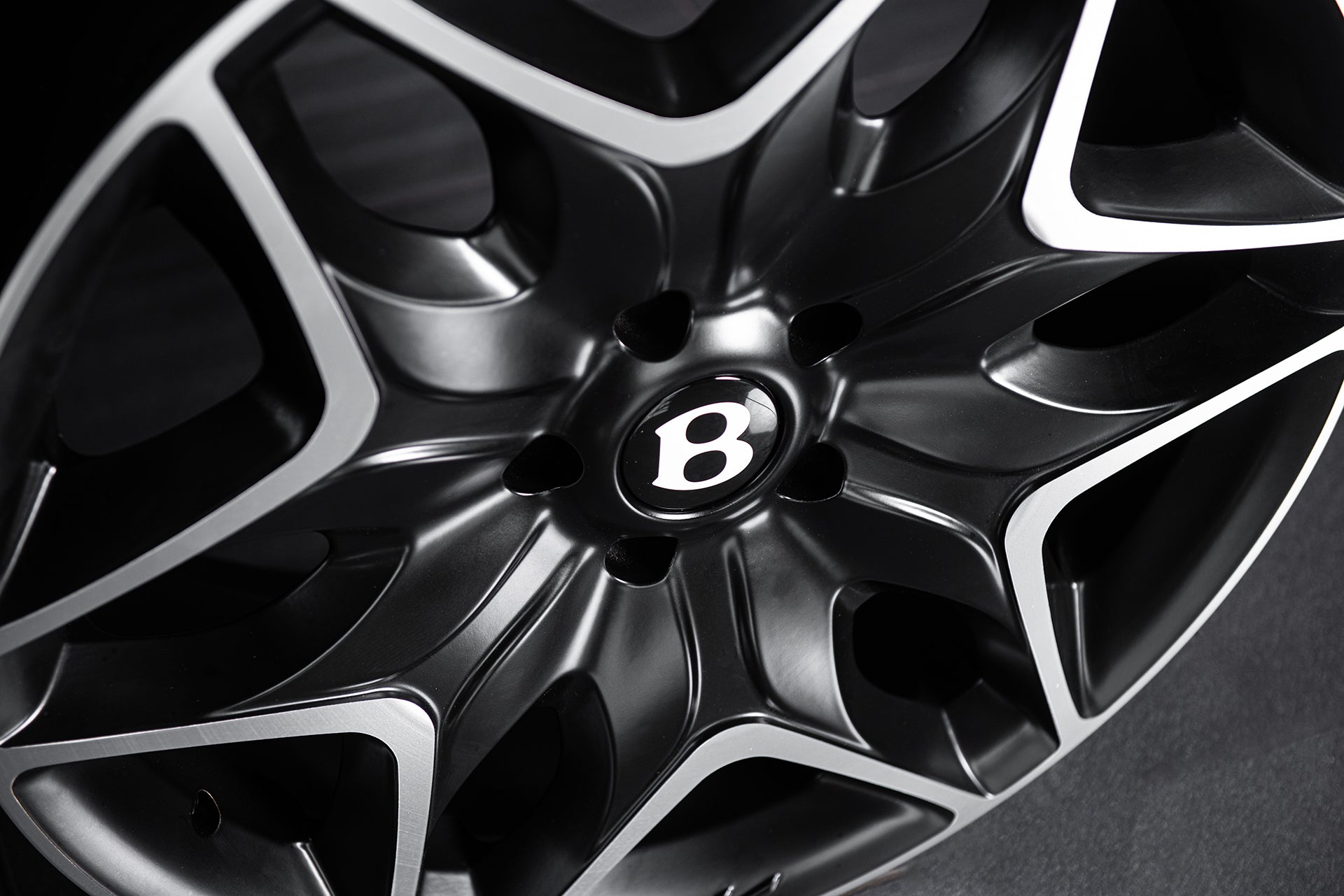 2017 Bentley Continental GT with 22" Alloy Wheels | Shop Today ...