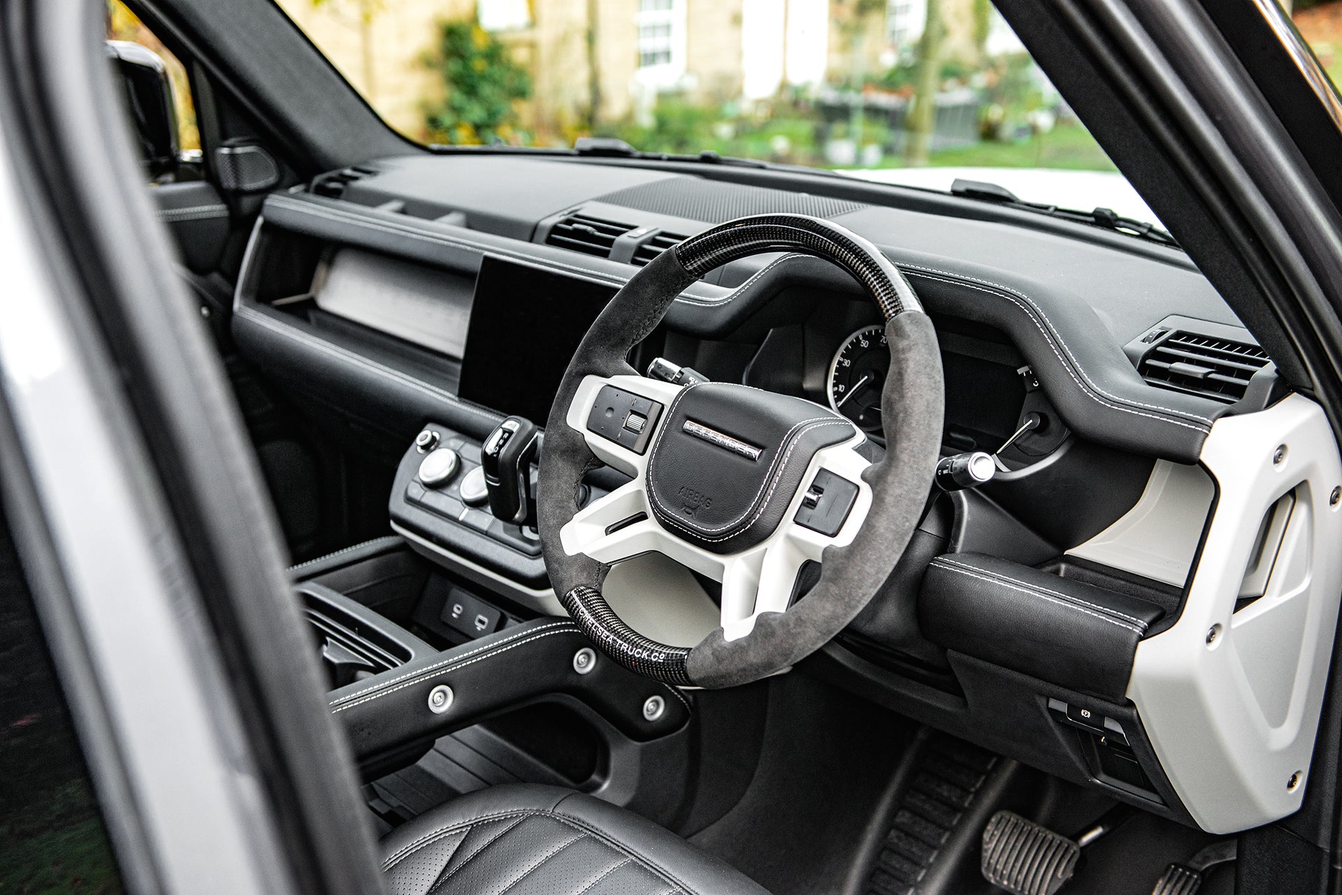Land Rover Defender (2020-Present) Full Carbon Steering Wheel - Project ...