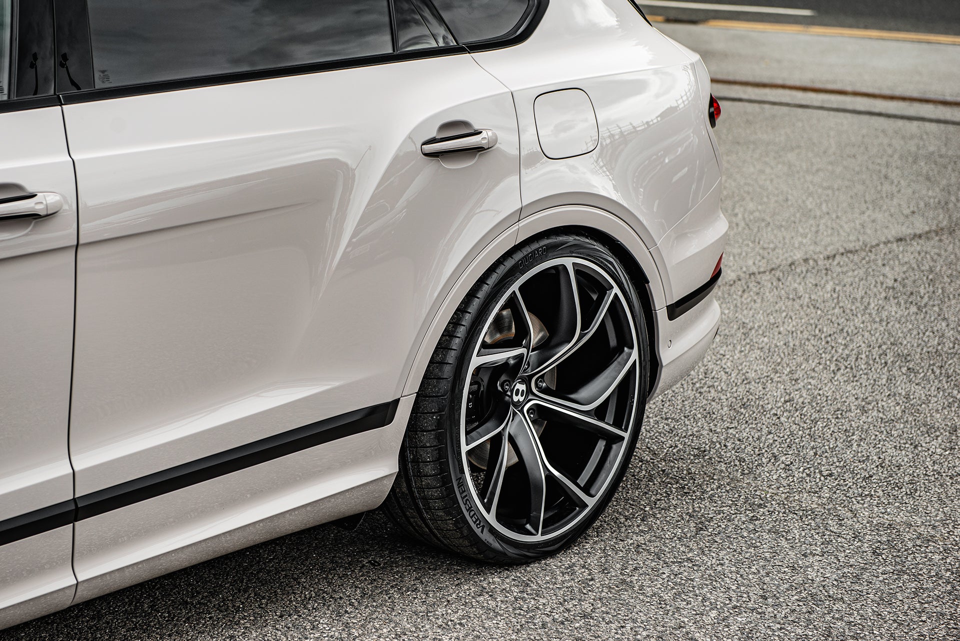 Bentley Bentayga - Project Kahn