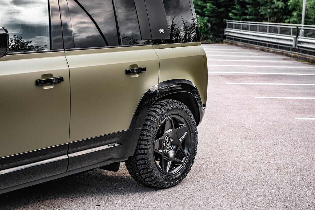 Land Rover Defender | Mondial Retro Alloy Wheels | Project Kahn