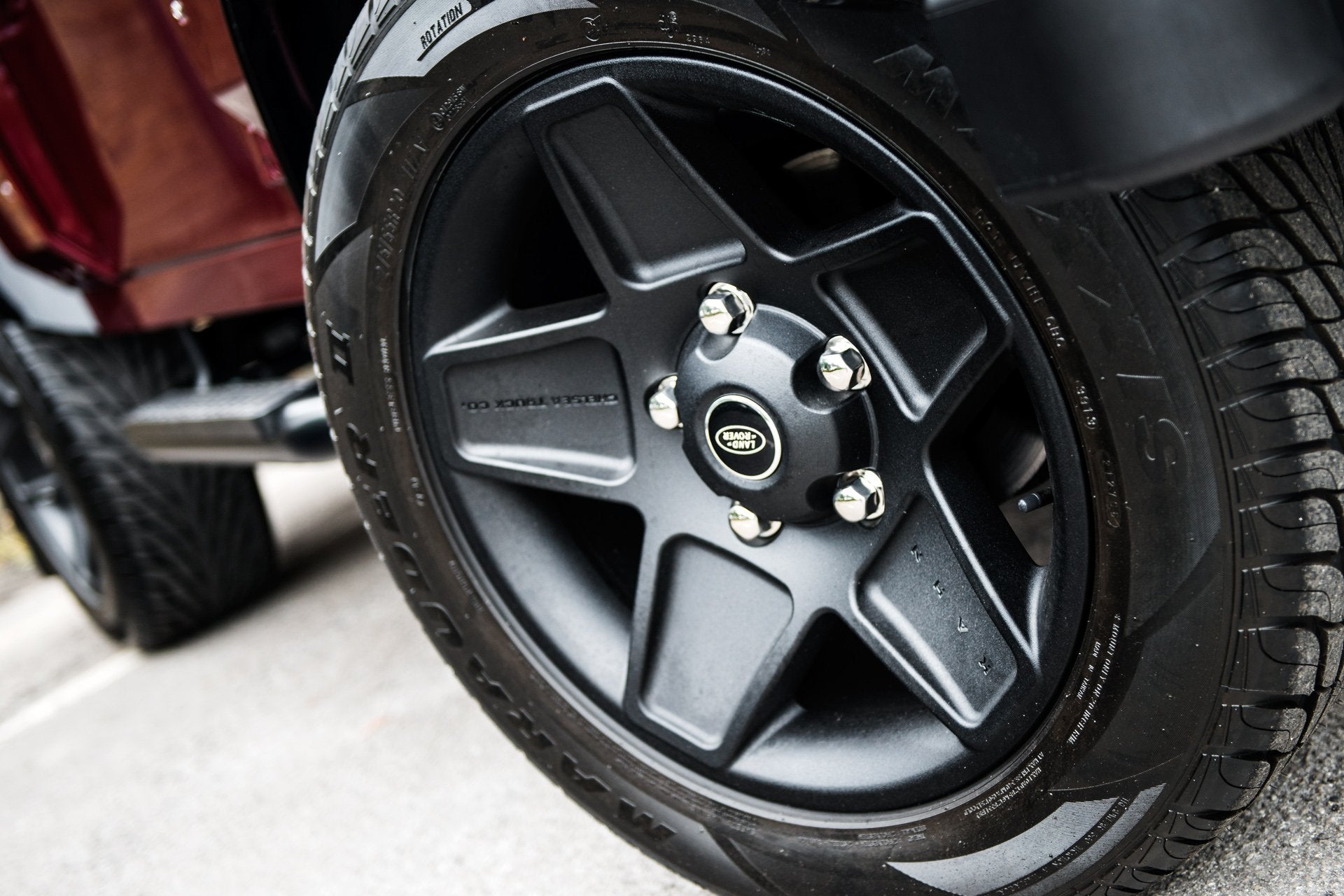 Land Rover Defender | Mondial Wheels | Project kahn - Project Kahn