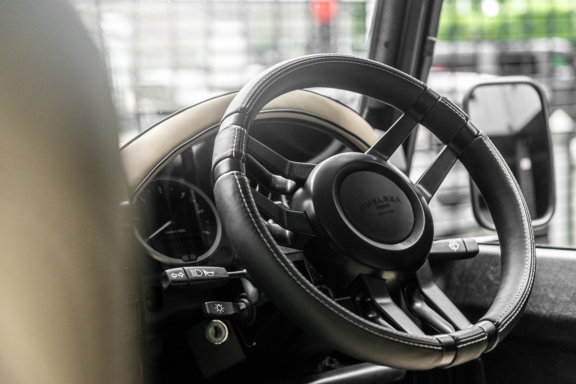 Land Rover Defender | Bespoke Steering Wheel | Project Kahn
